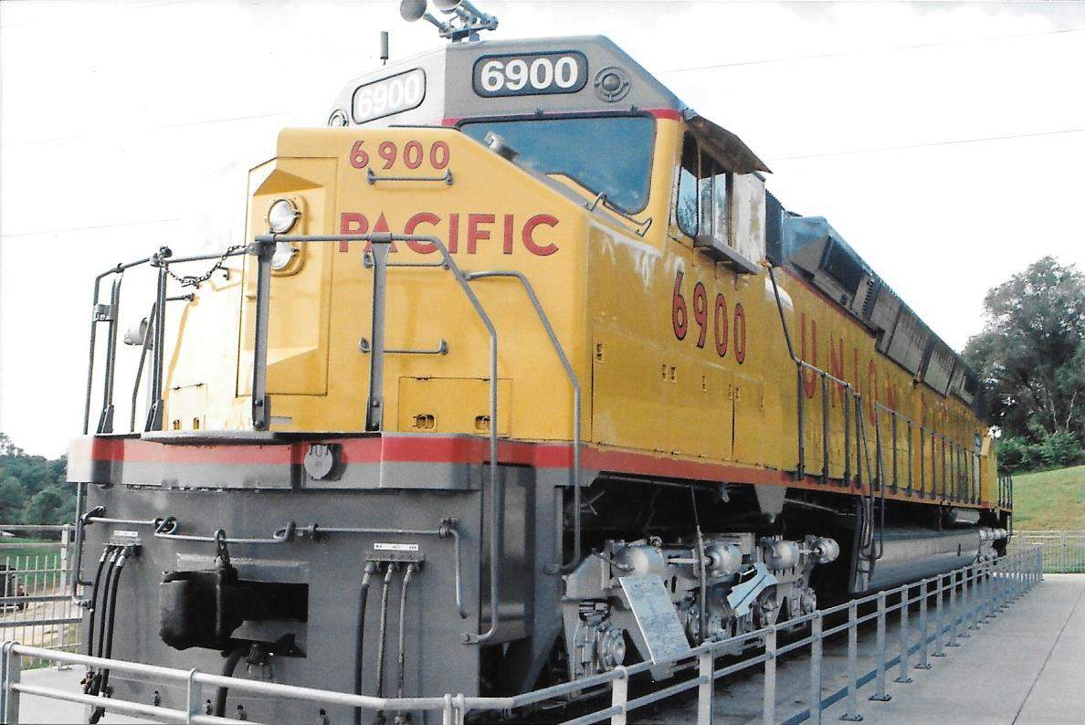 Solve UP 6900 at Kenefick Park, Omaha, NE jigsaw puzzle online with 96 ...