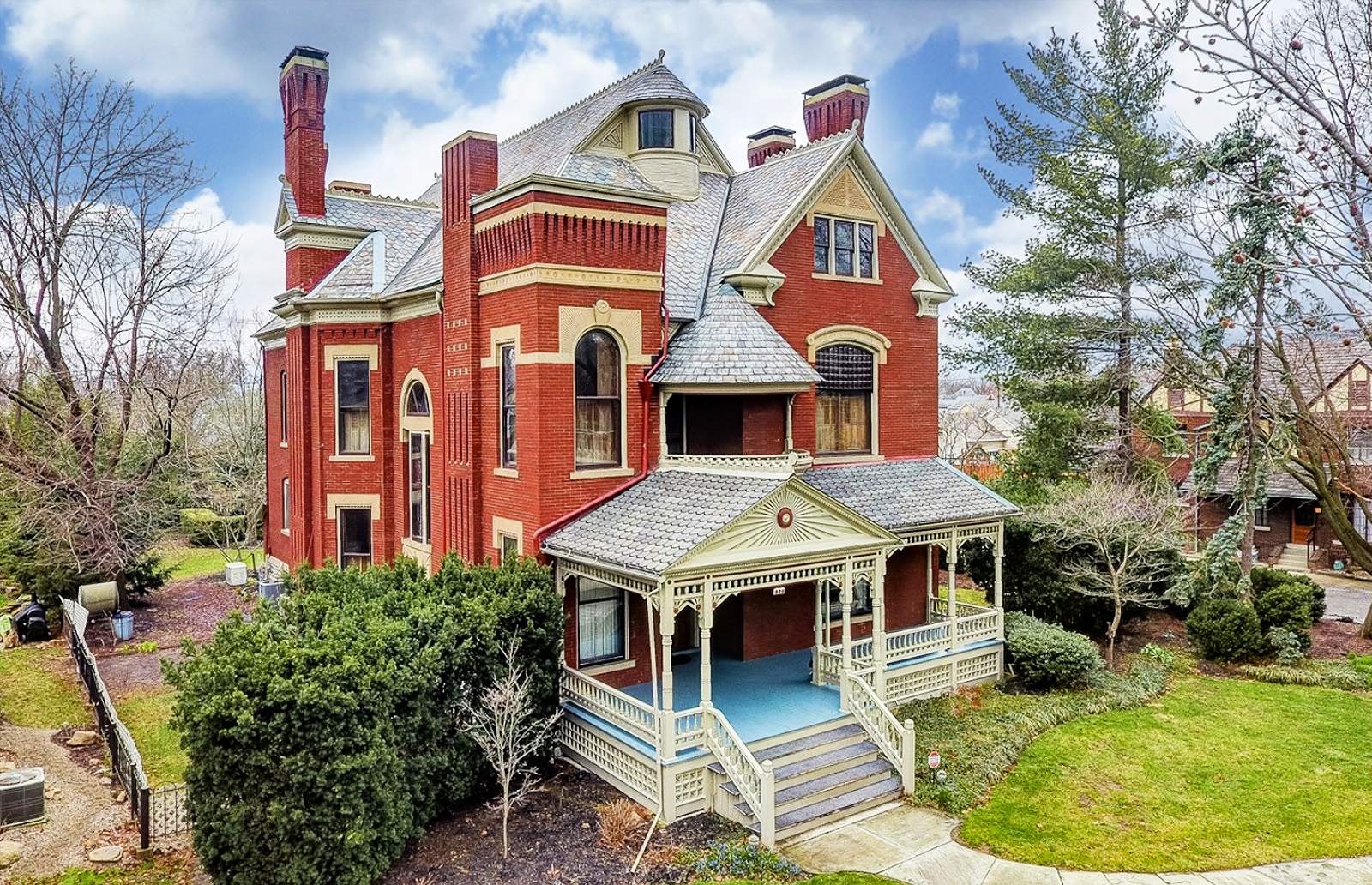 Solve Findlay, Ohio jigsaw puzzle online with 247 pieces