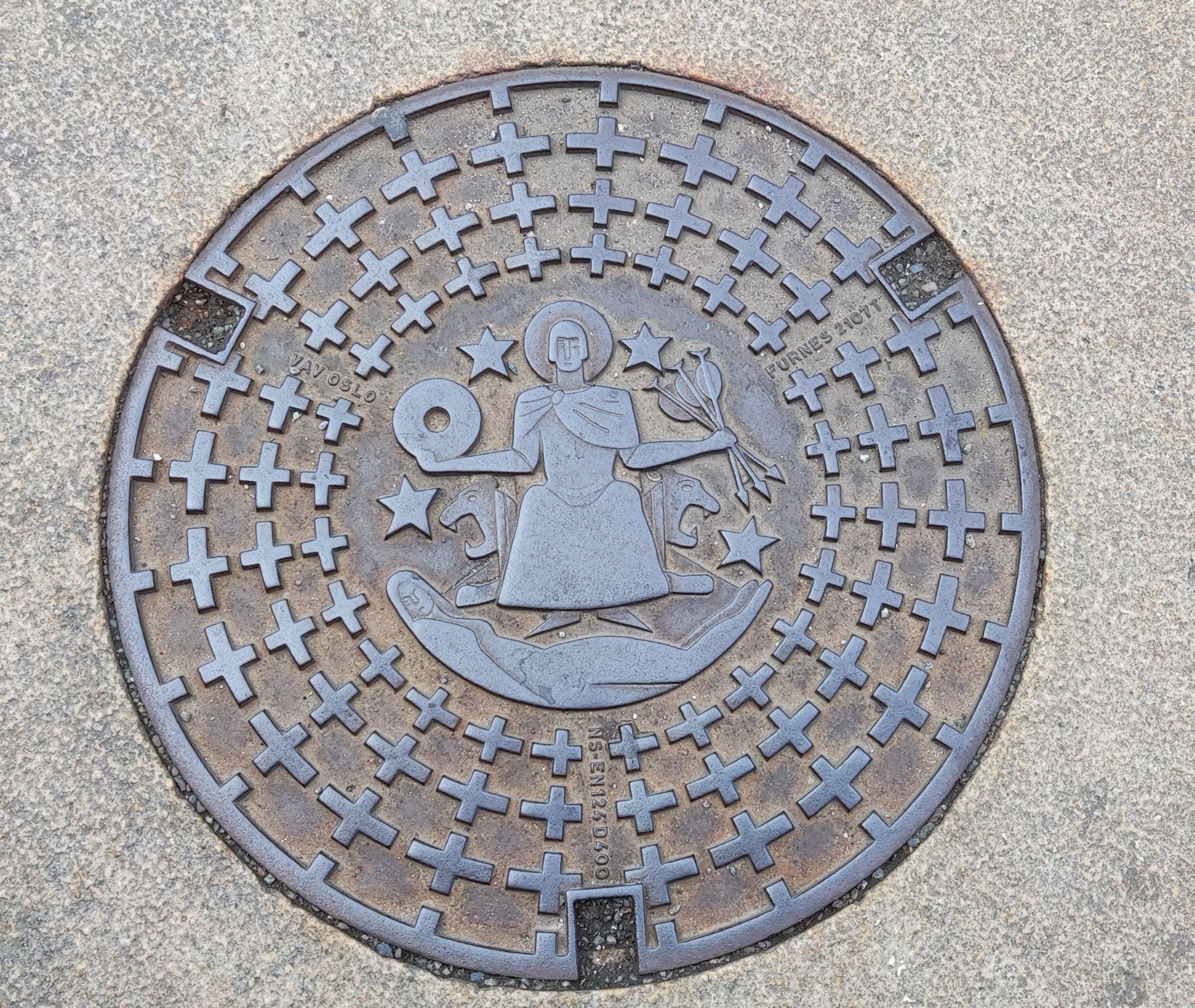 Solve Oslo, Schachtdeckel (Manhole cover) jigsaw puzzle online with 270 ...