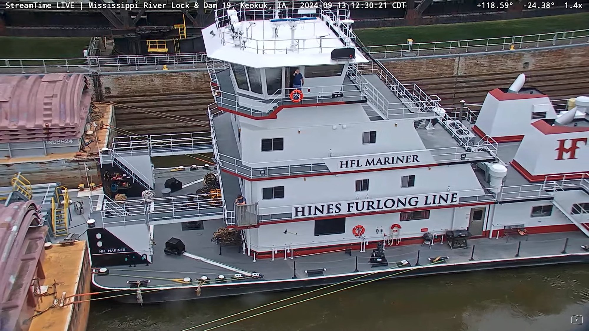 Solve Lock 19, towboat HFL Mariner with captain jigsaw puzzle online ...