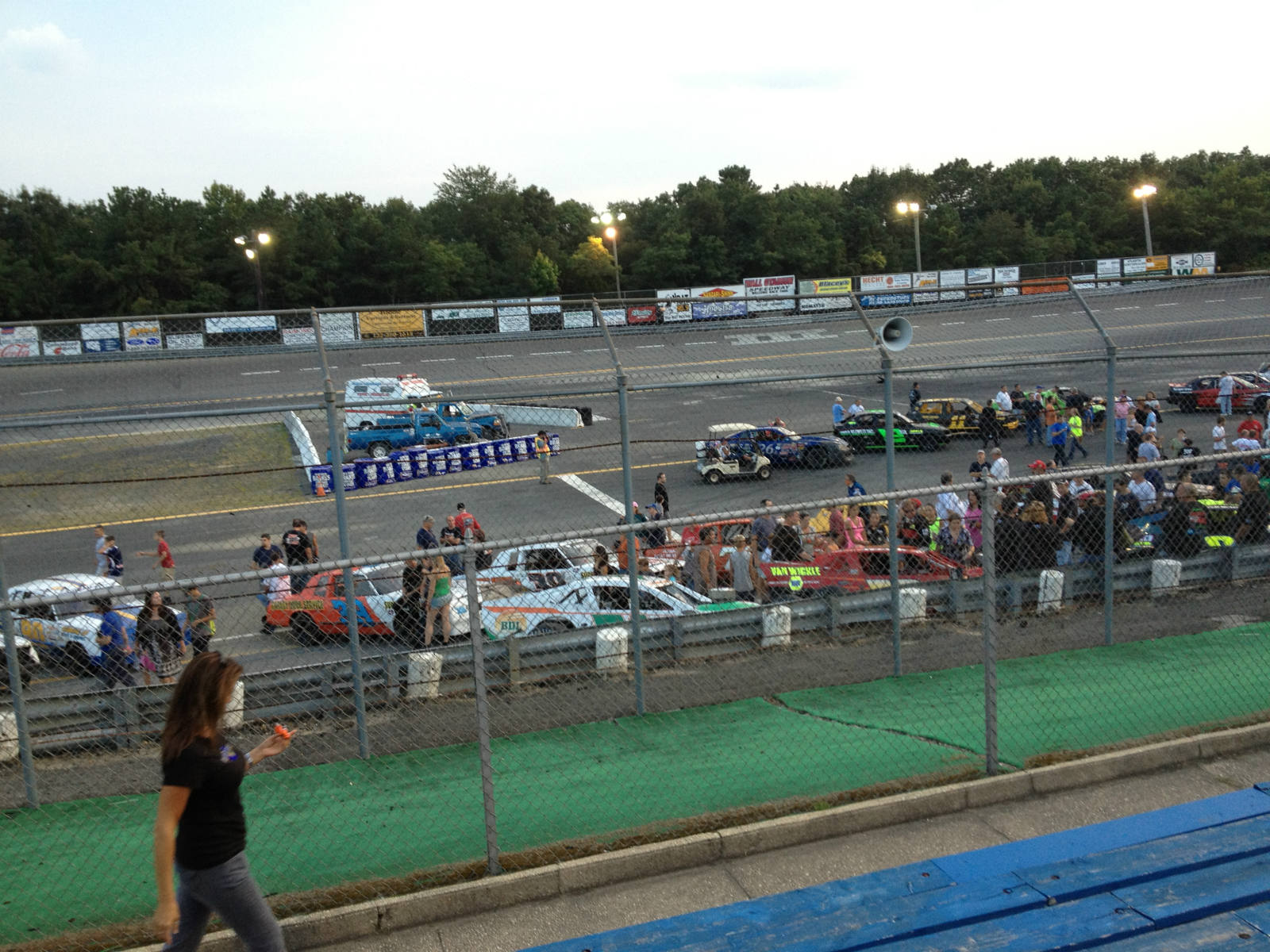 Solve race cars jigsaw puzzle online with 252 pieces