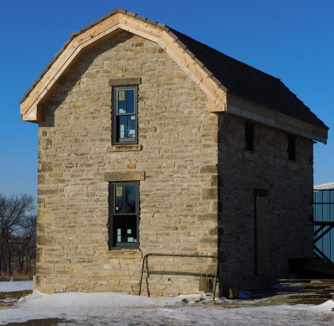 Solve Randolph Stone House "South East Corner" of the Back jigsaw ...