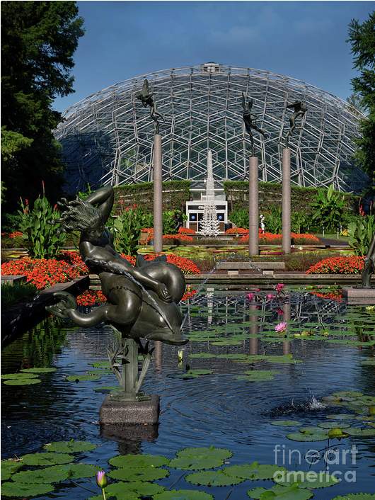 Solve Shaw's Garden Geodesic Dome St Louis Mo jigsaw puzzle online with ...