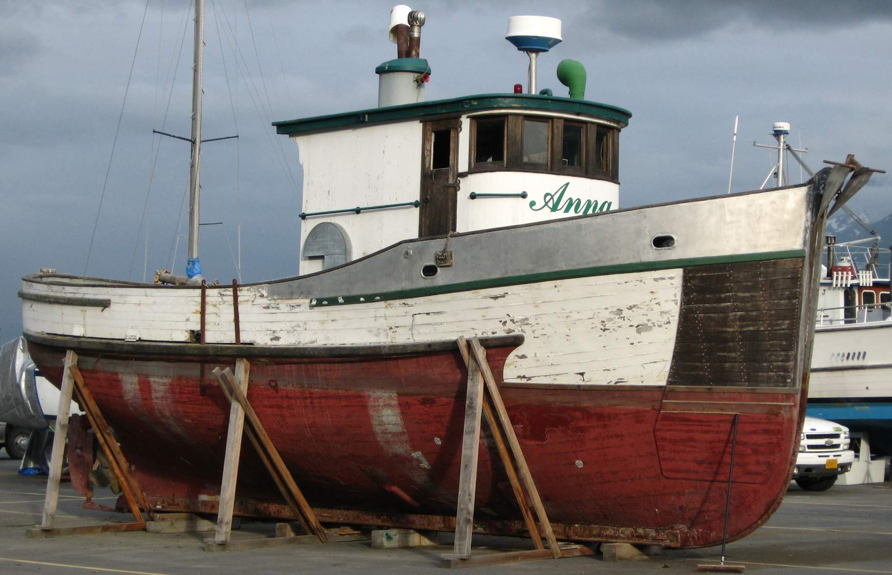 Solve Anna jigsaw puzzle online with 126 pieces