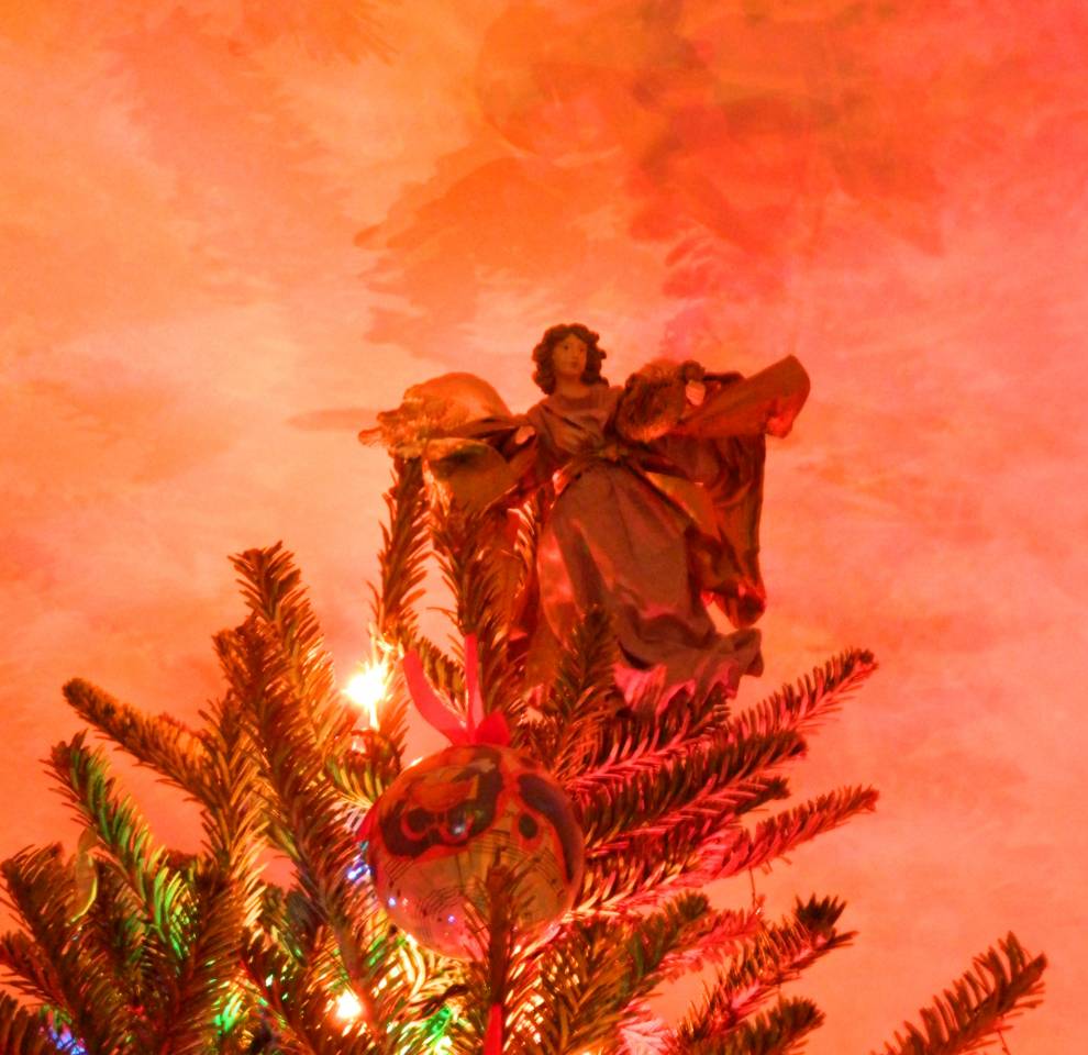Solve The Shadows of Angels jigsaw puzzle online with 56 pieces