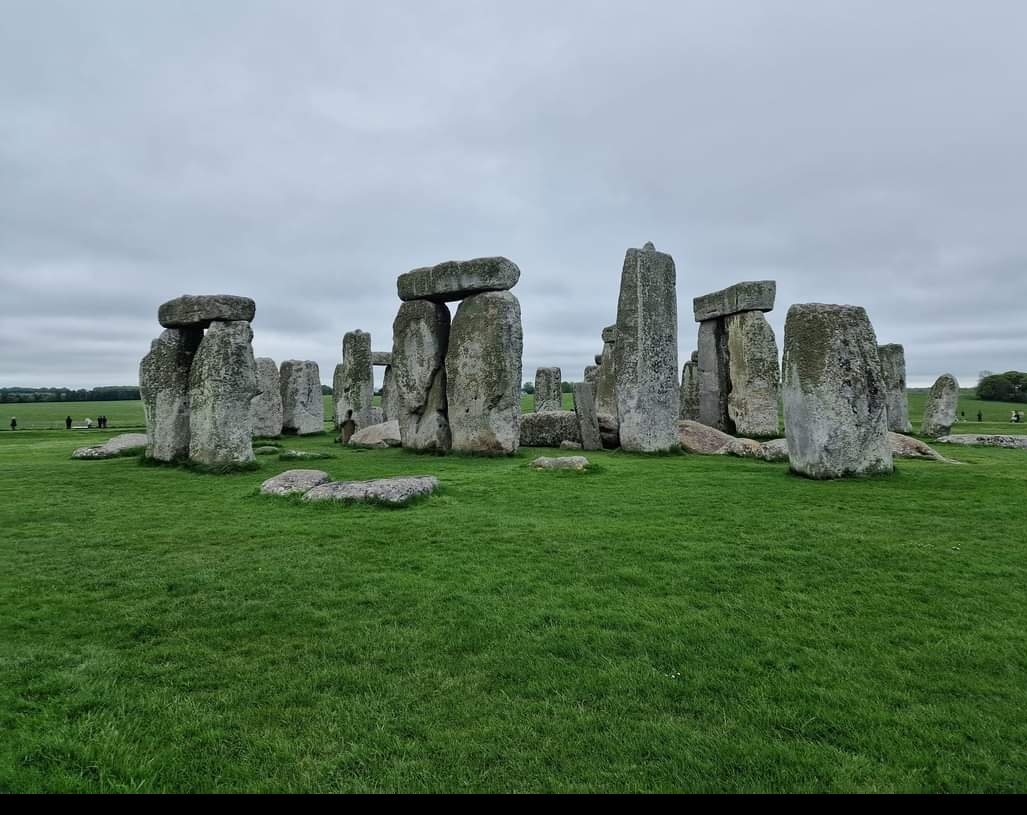 Solve Stonehenge, Salisbury, Hampshire jigsaw puzzle online with 80 pieces