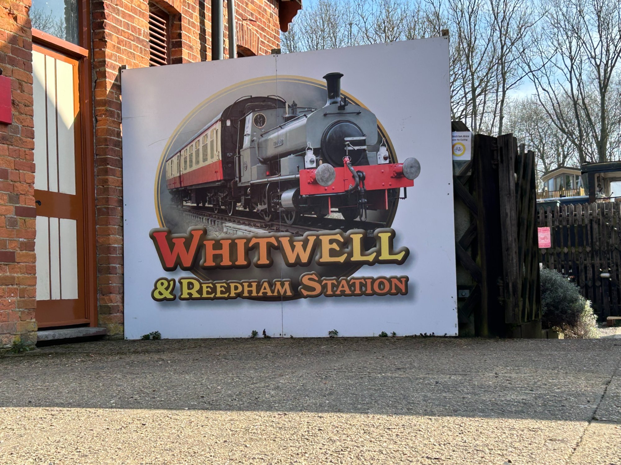 Solve Whitwell and Reepham Station Sign jigsaw puzzle online with 88 pieces