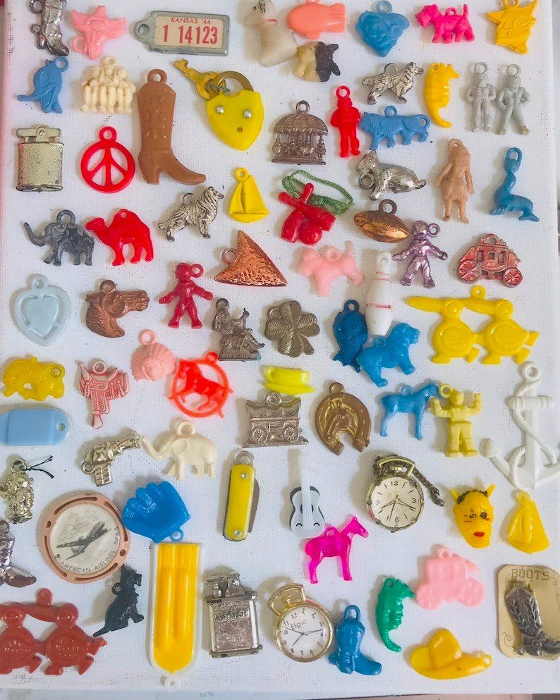 Solve Who remembers Cracker Jack prizes? jigsaw puzzle online with 120 ...