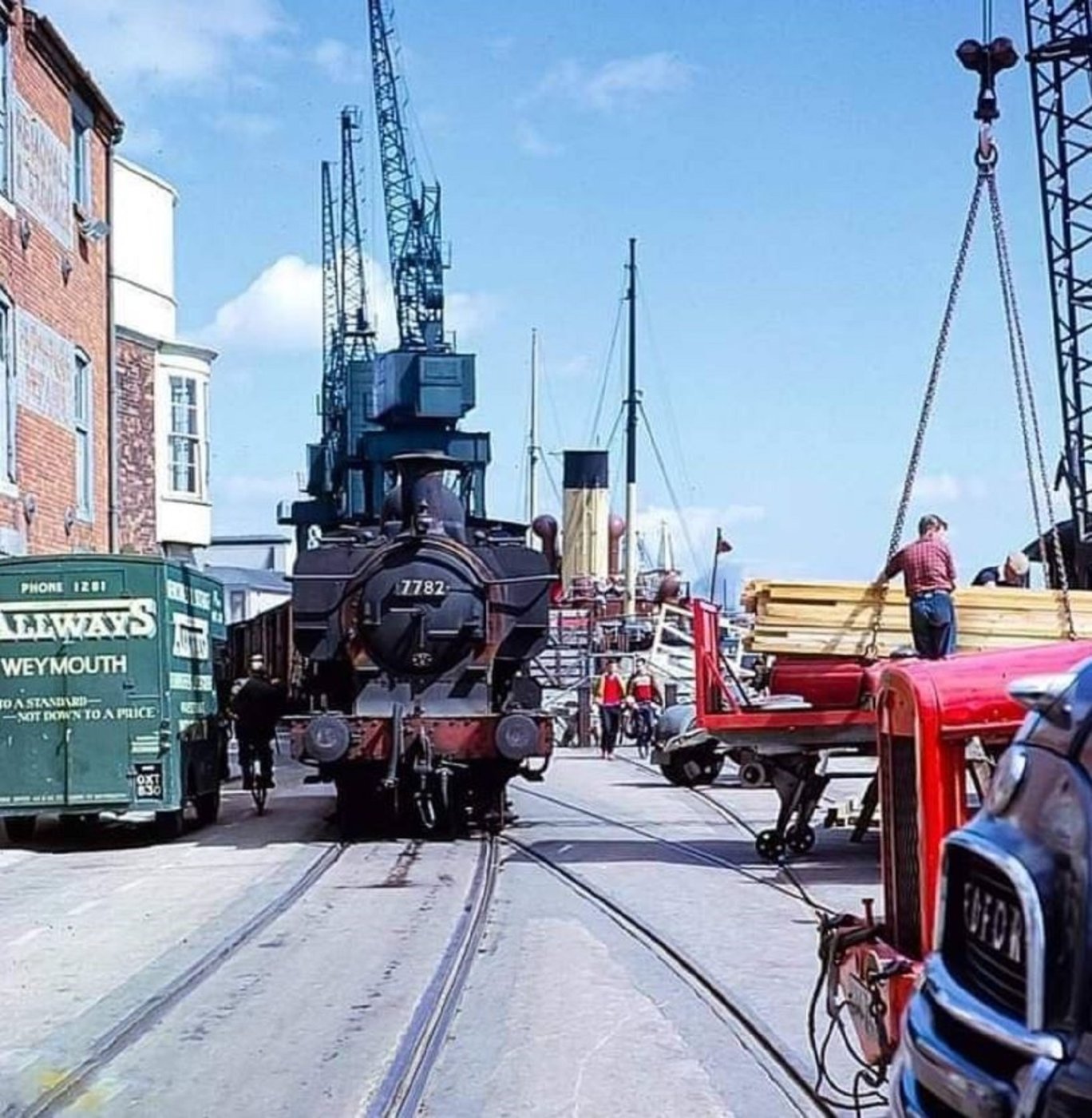 Solve GWR 57xx Class 0-6-0PT 7782 at Weymouth. jigsaw puzzle online ...