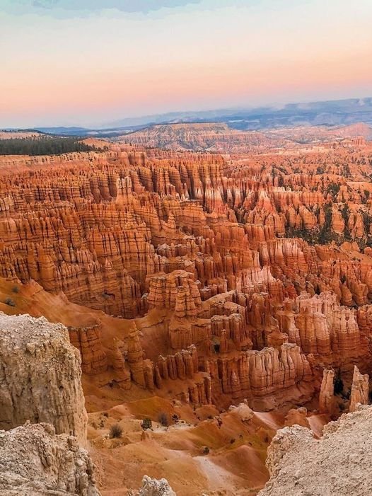 Solve Bryce Canyon National Park jigsaw puzzle online with 48 pieces