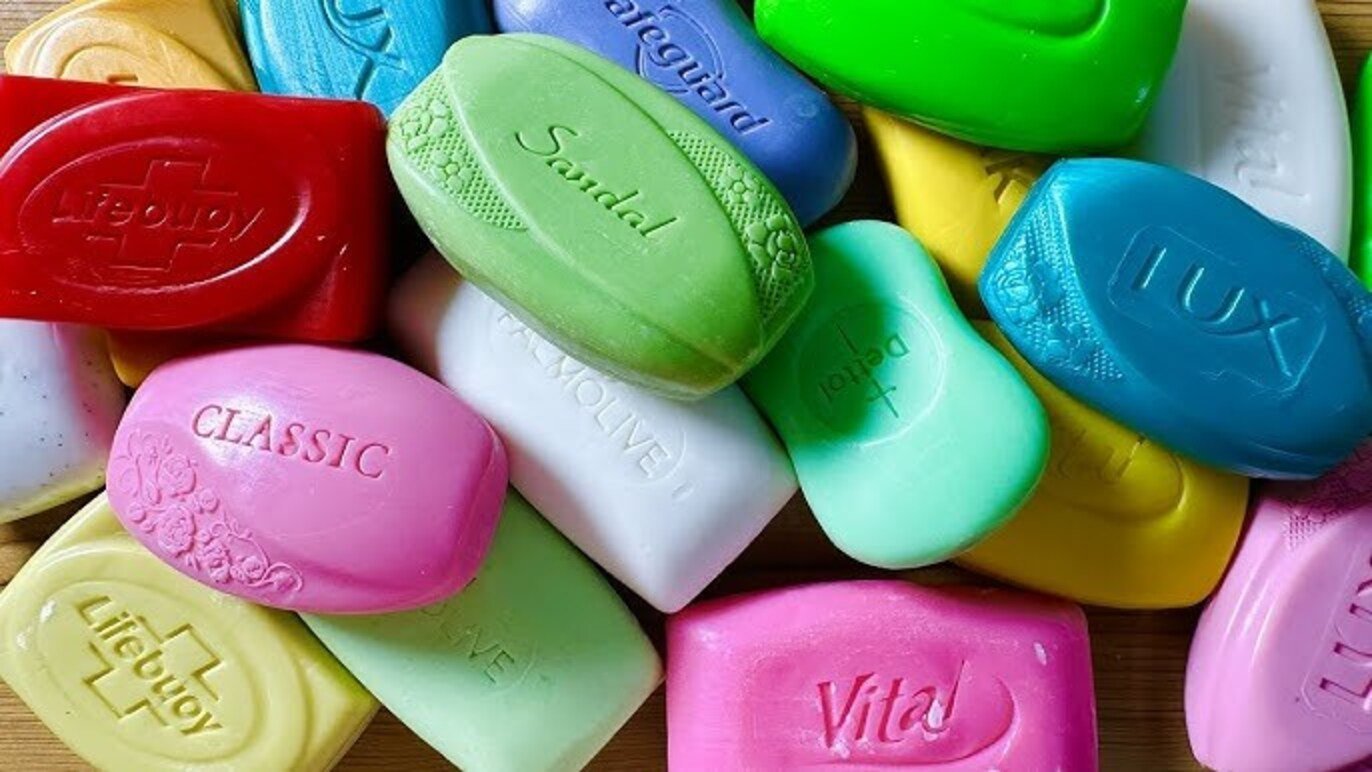 Solve soaps jigsaw puzzle online with 45 pieces