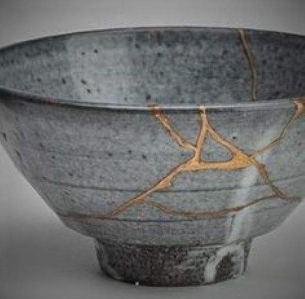 Solve Kintsugi Art. . . what is it? jigsaw puzzle online with 64 pieces