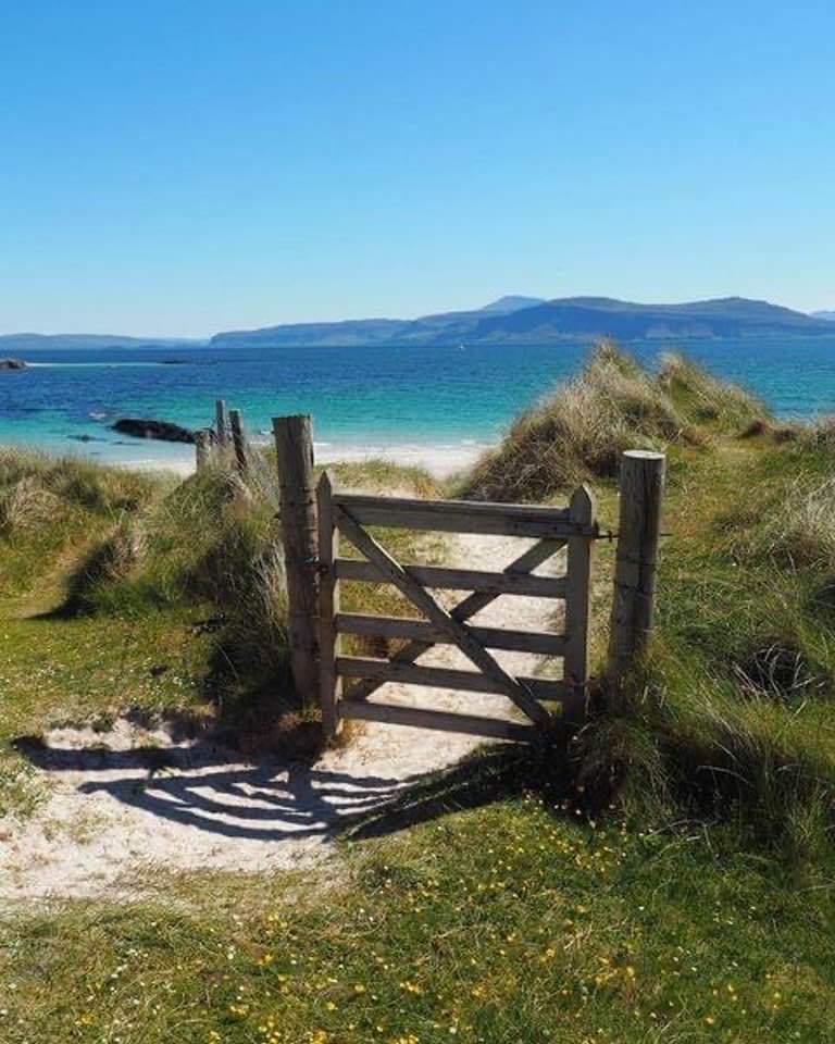 Solve Isle of lona - Scotland jigsaw puzzle online with 224 pieces