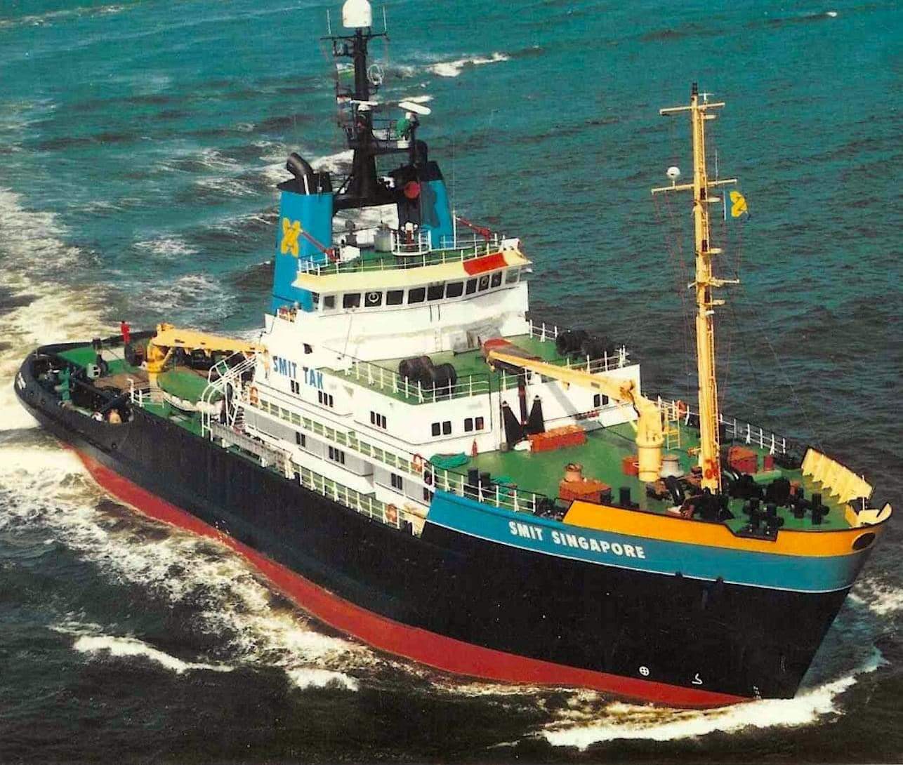 Solve Smit Singapore jigsaw puzzle online with 399 pieces