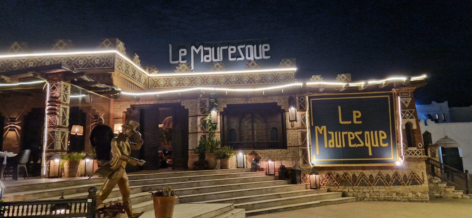 Solve Restaurant Le Mauresque in Agadir/Morocco jigsaw puzzle online ...