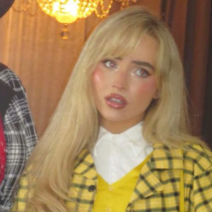 Solve Sabrina Carpenter As Cher From Clueless! jigsaw puzzle online ...