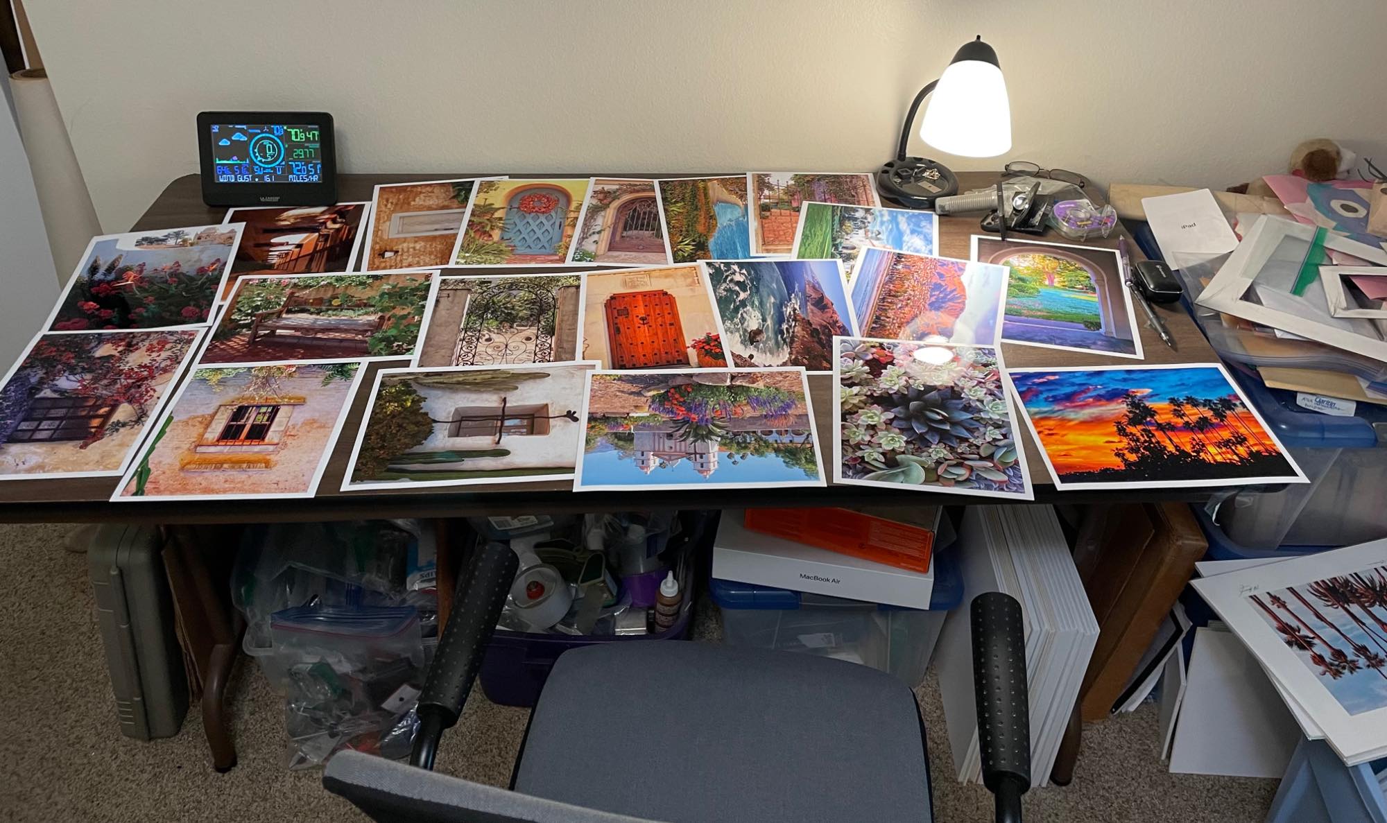 Solve Workspace jigsaw puzzle online with 286 pieces