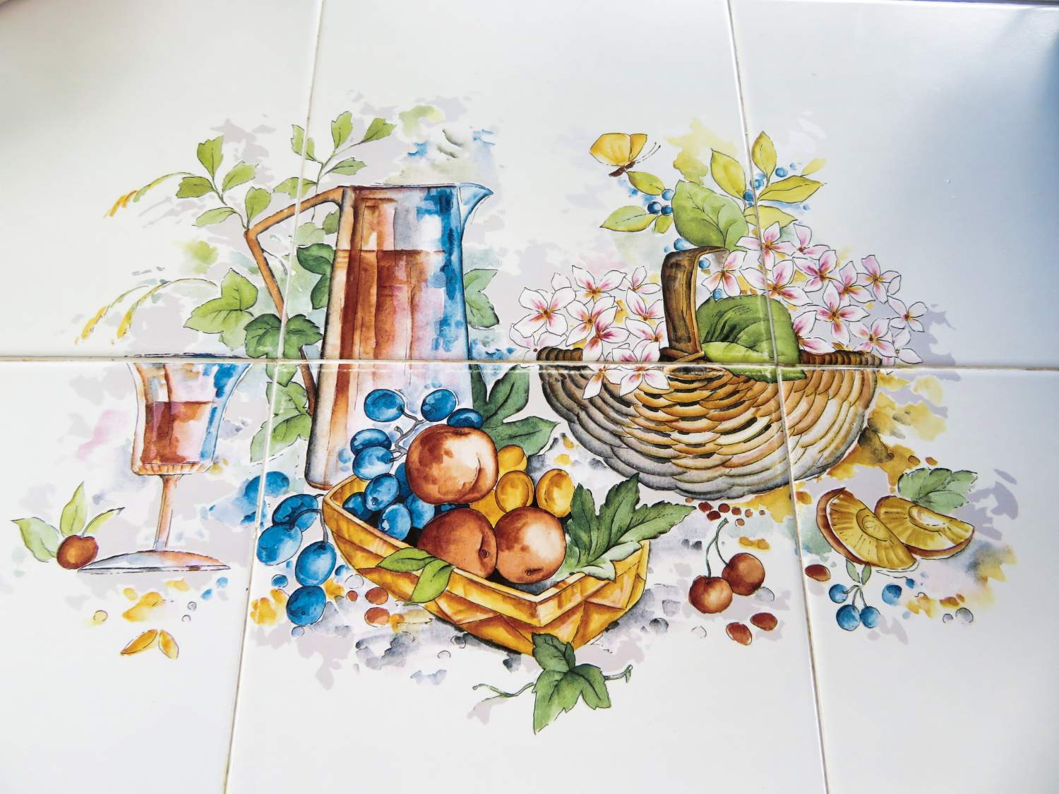 Solve Table Top jigsaw puzzle online with 63 pieces