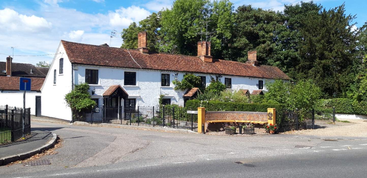 Solve Fulmer Village, Buckinghamshire jigsaw puzzle online with 78 pieces