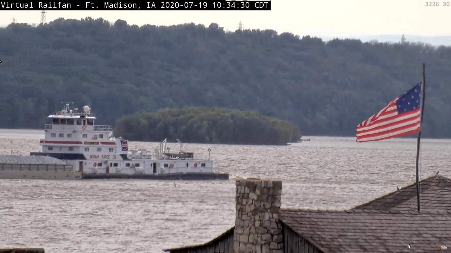 Solve towboat James f Neal & Fort Madison, IA/USA fLAGG jigsaw puzzle ...