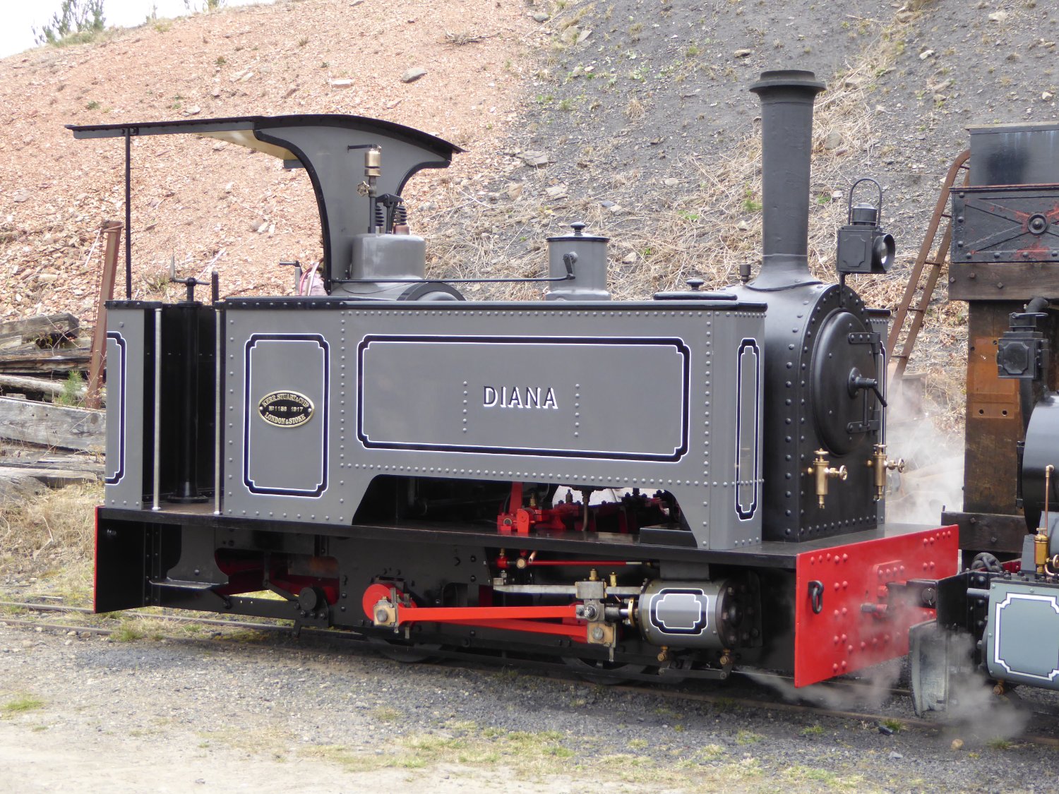 Solve Kerr Stuart 0-4-0T No.1158 "Diana" jigsaw puzzle online with 35 ...