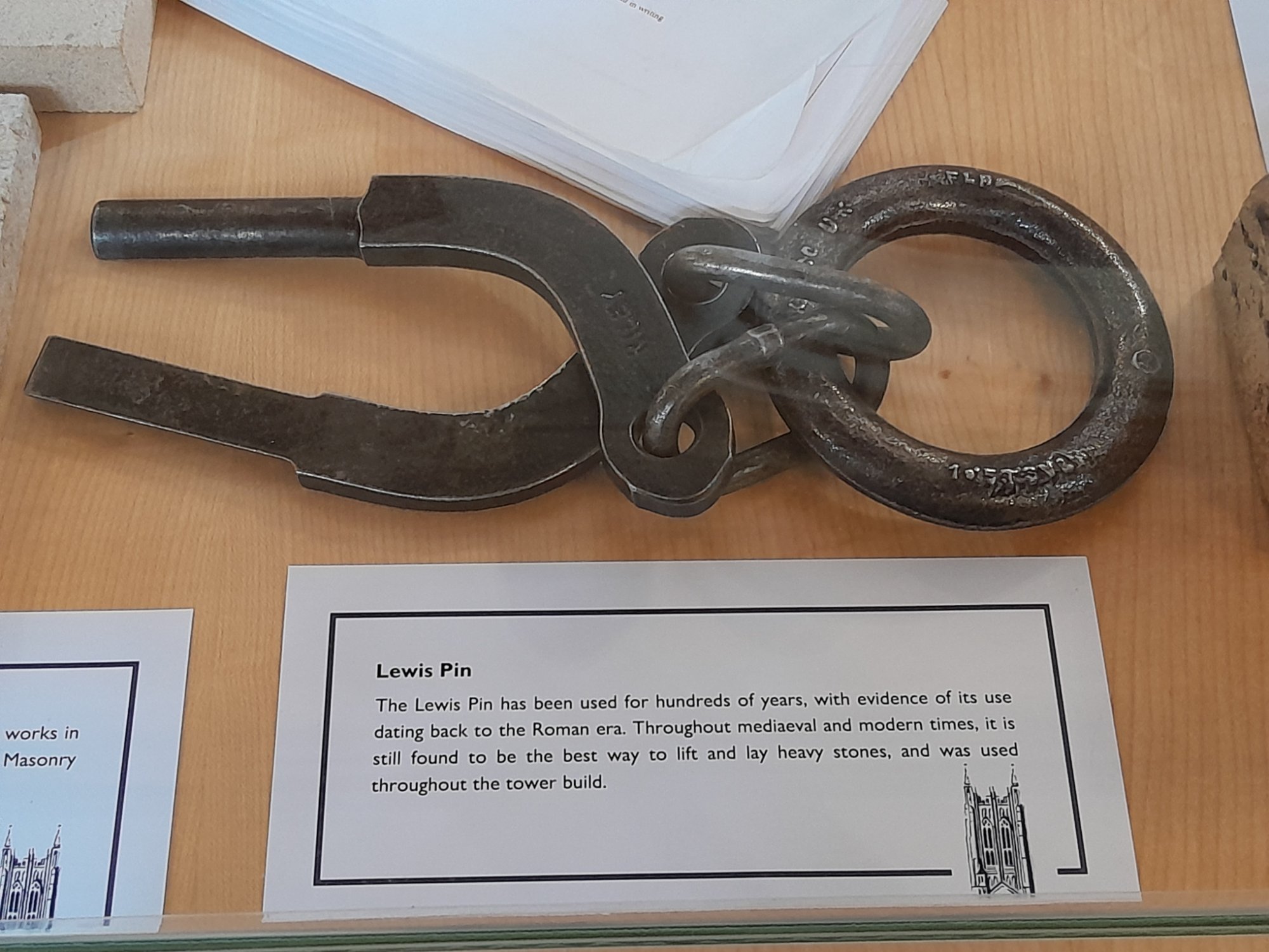 Solve Lewis pin jigsaw puzzle online with 80 pieces