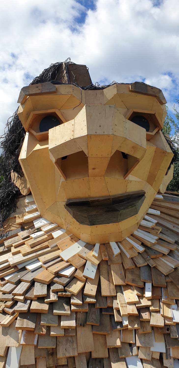 Solve Kæmpe 2b - Giant 2b jigsaw puzzle online with 200 pieces