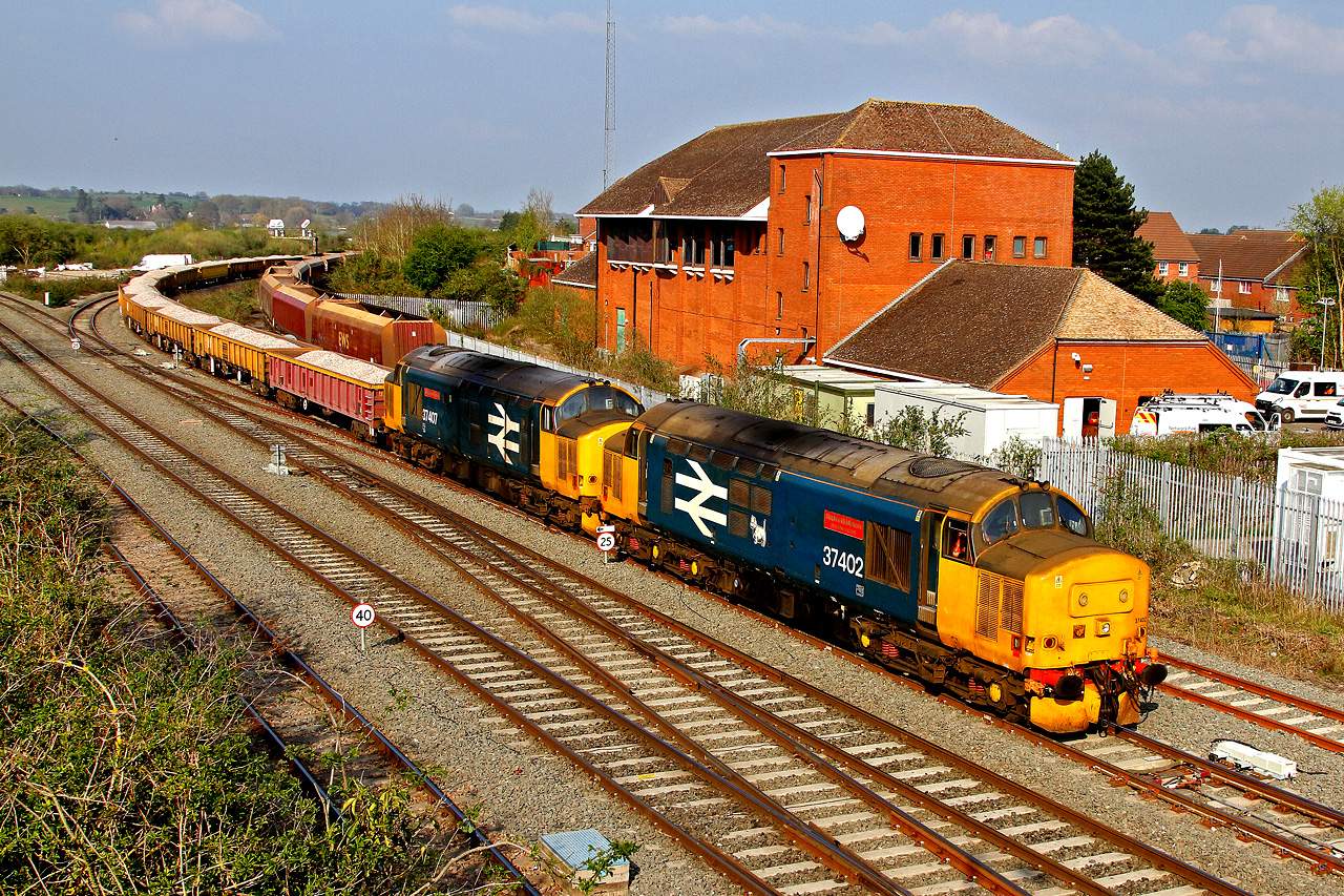Solve BR Class 37 pairing 37402 Stephen Middlemore and 37407 Blackpool ...