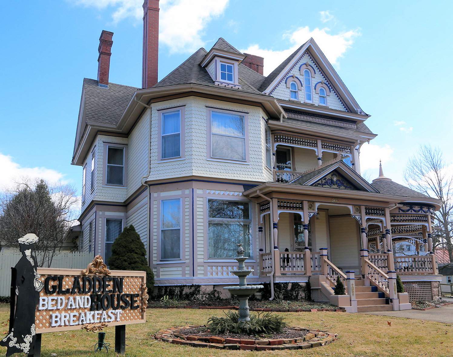 Solve Gladden House Victorian Bed & Breakfast jigsaw puzzle online with ...