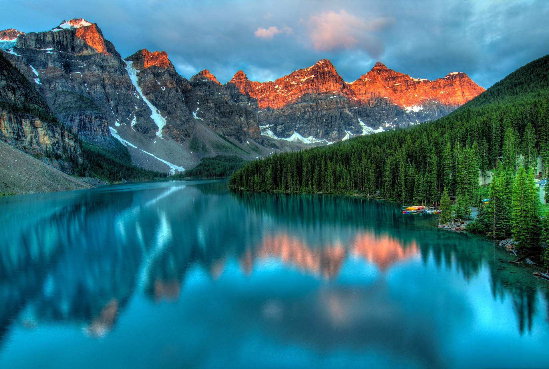 Solve Alberta Canada jigsaw puzzle online with 600 pieces