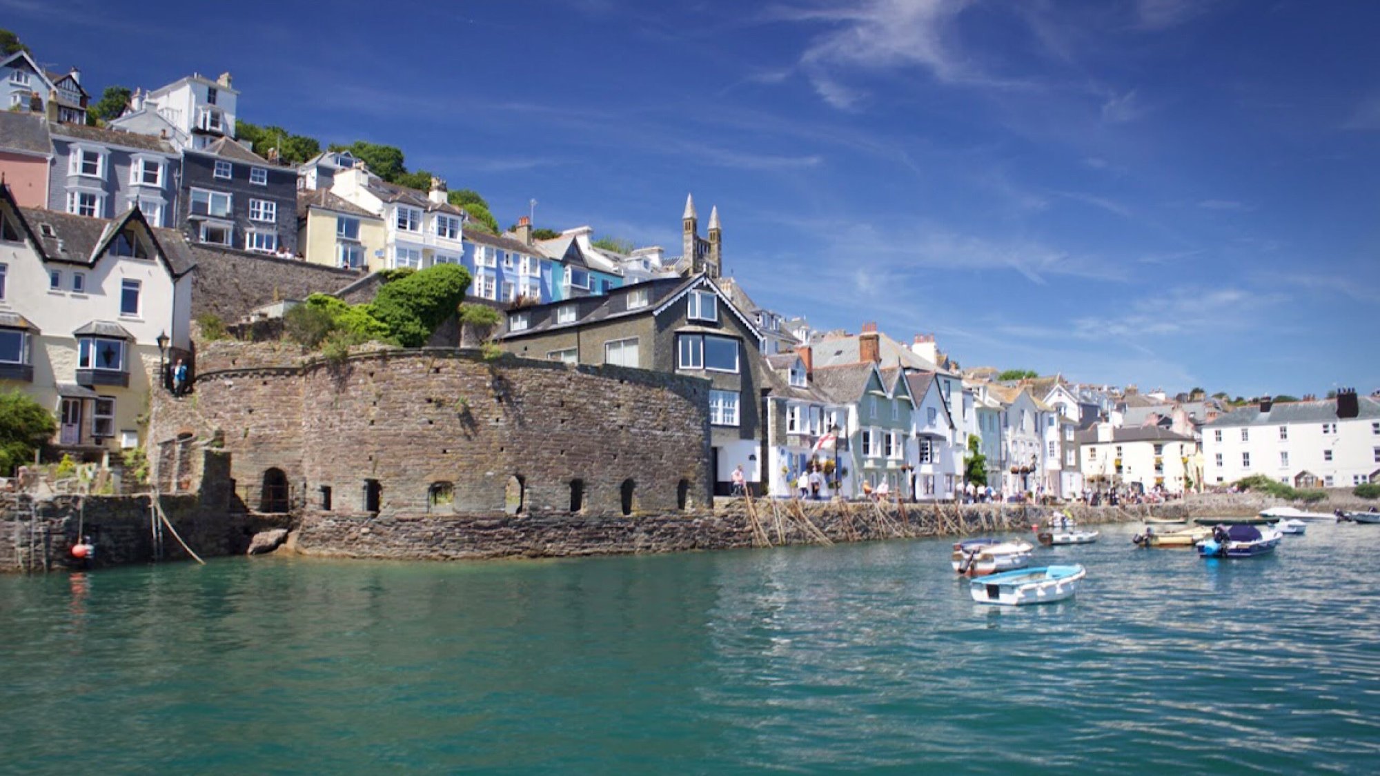 Solve Totnes, Devon UK jigsaw puzzle online with 91 pieces