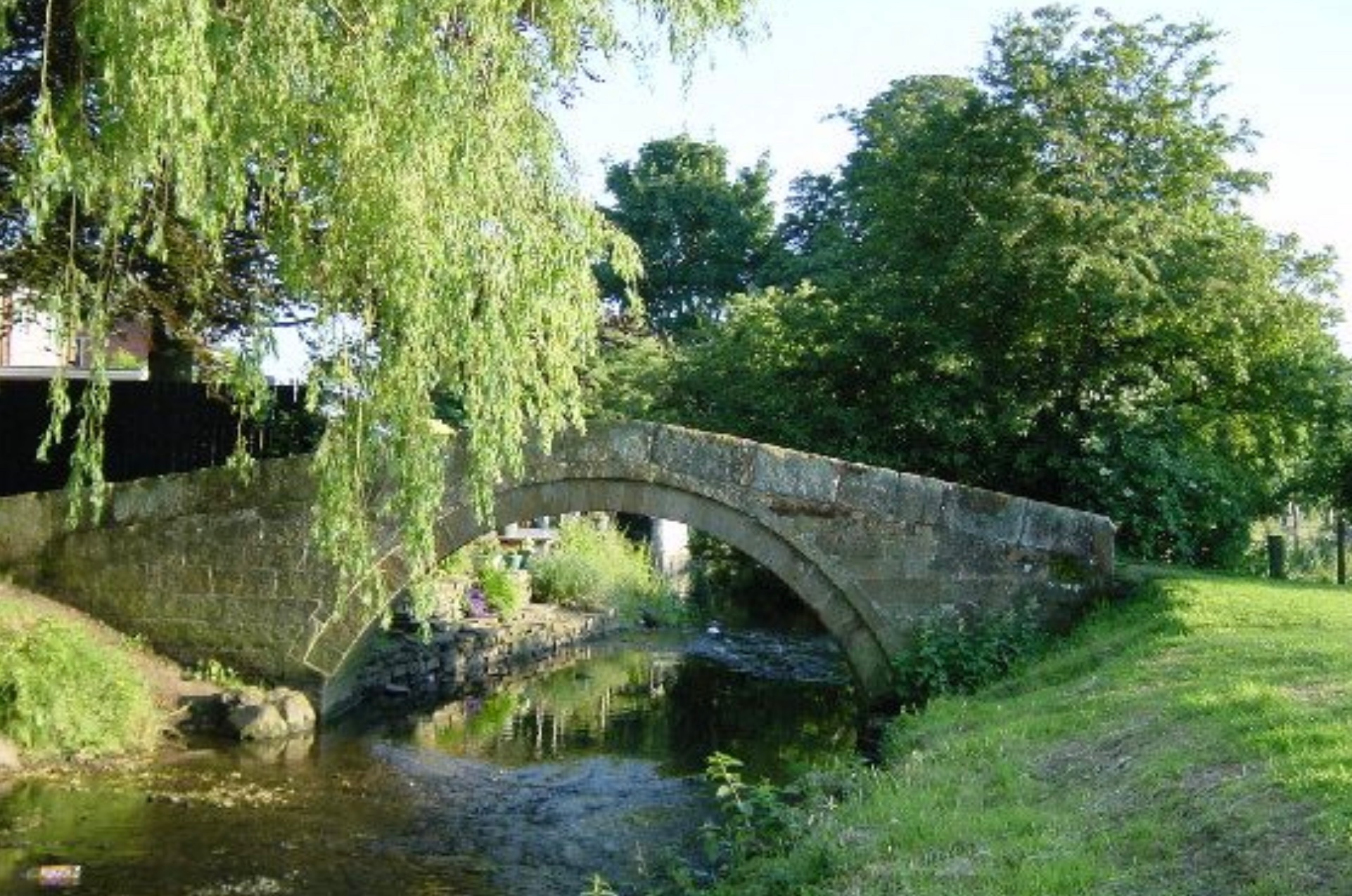 Solve Packhorse Bridge, Romanby, North Yorkshire, ENGLAND 🇬🇧 jigsaw ...