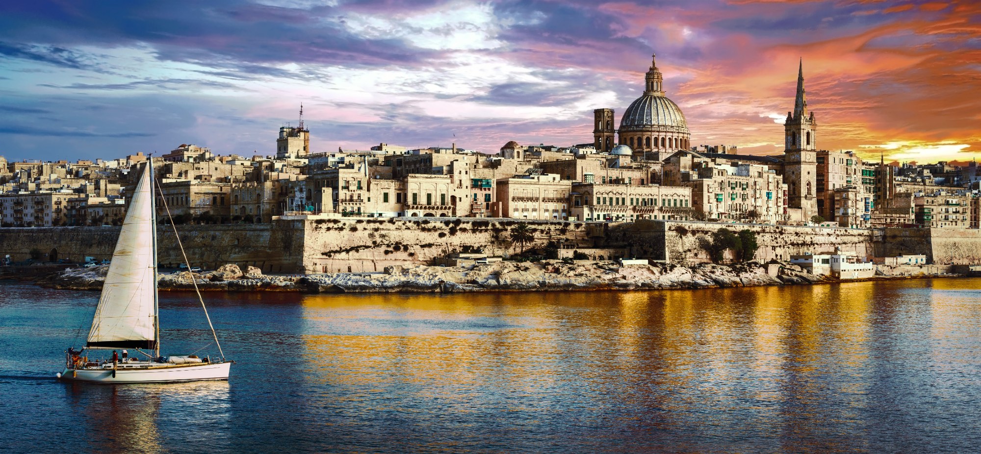 Solve Valetta, Malta jigsaw puzzle online with 78 pieces