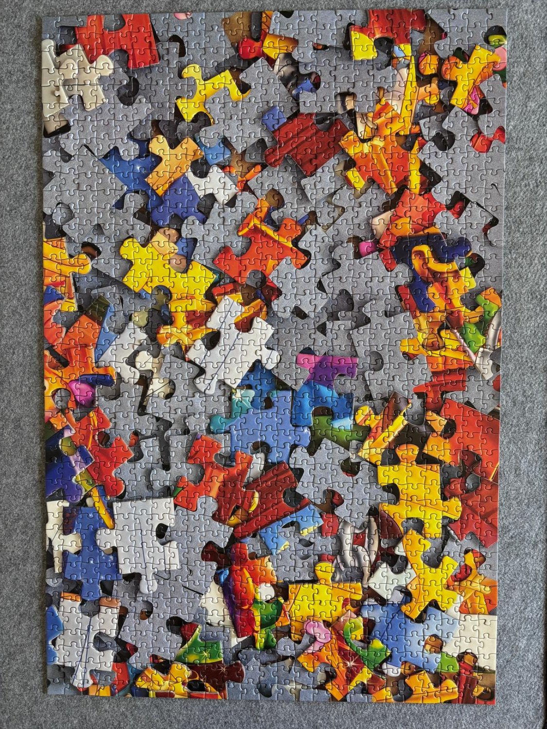 Solve puzzle of a puzzle jigsaw puzzle online with 221 pieces