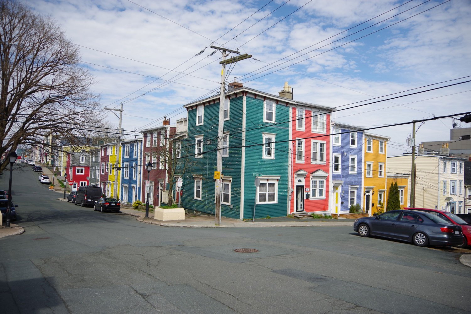 Solve Jelly Bean Row 2 jigsaw puzzle online with 12 pieces