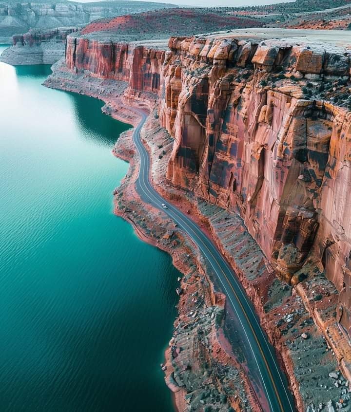 Solve The Potash-Lower Colorado River Scenic Byway jigsaw puzzle online ...