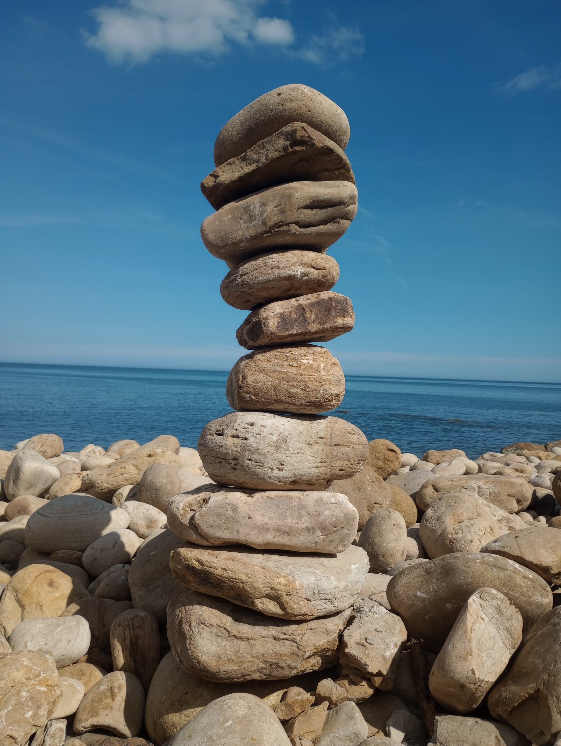 Solve Beach Stones jigsaw puzzle online with 108 pieces