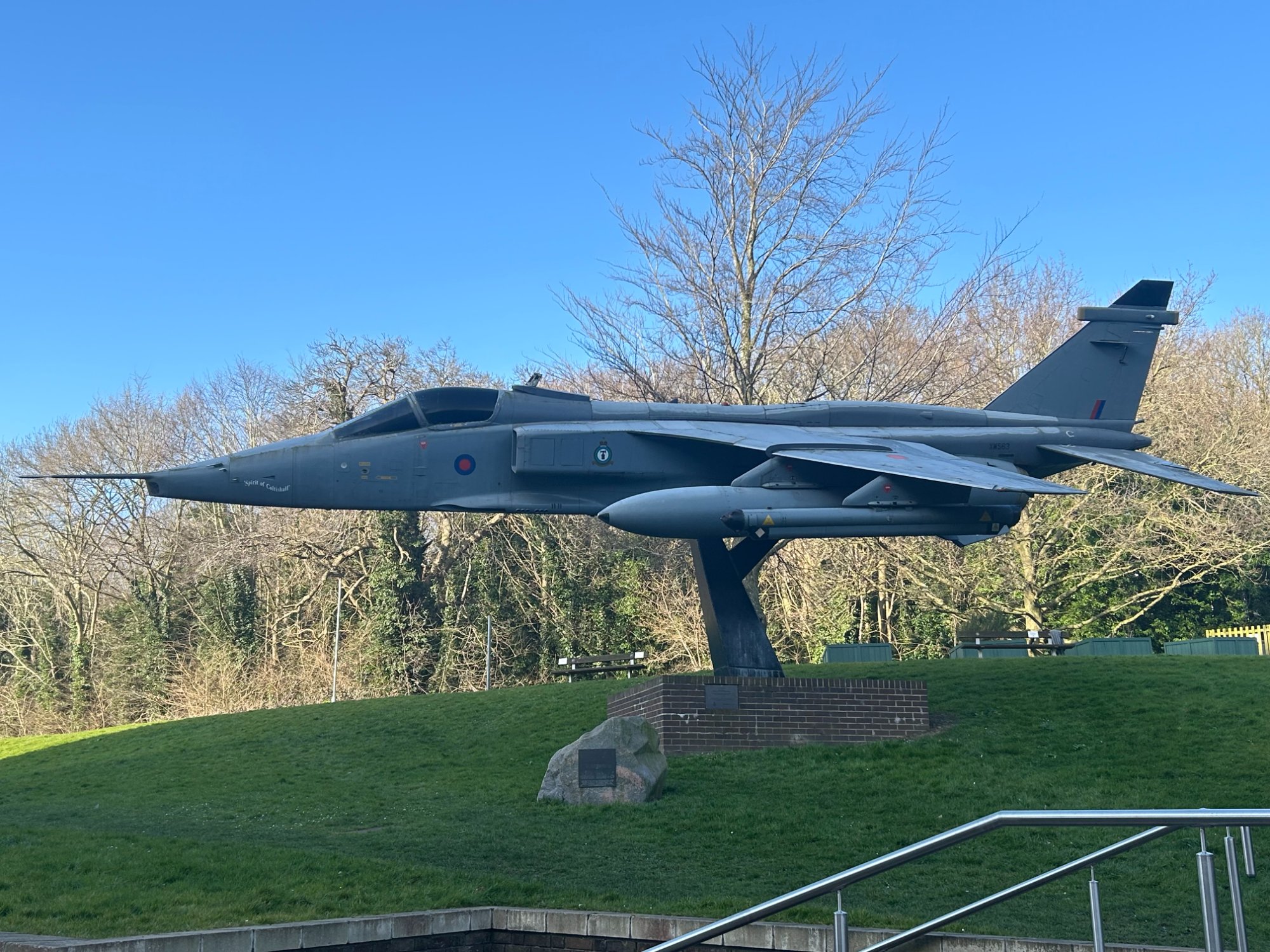 Solve RAF Jet Plane jigsaw puzzle online with 108 pieces