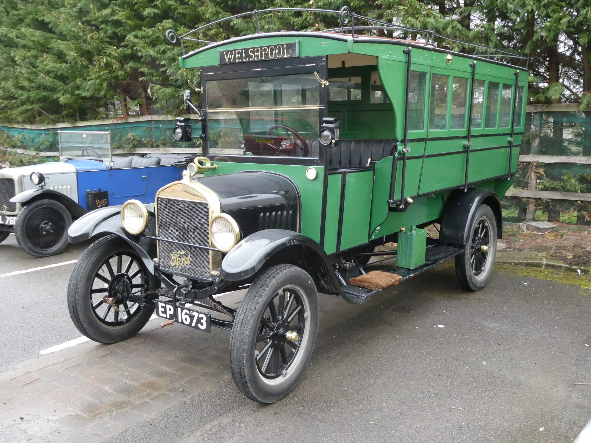 Solve 1921 Ford TT Country Bus jigsaw puzzle online with 300 pieces