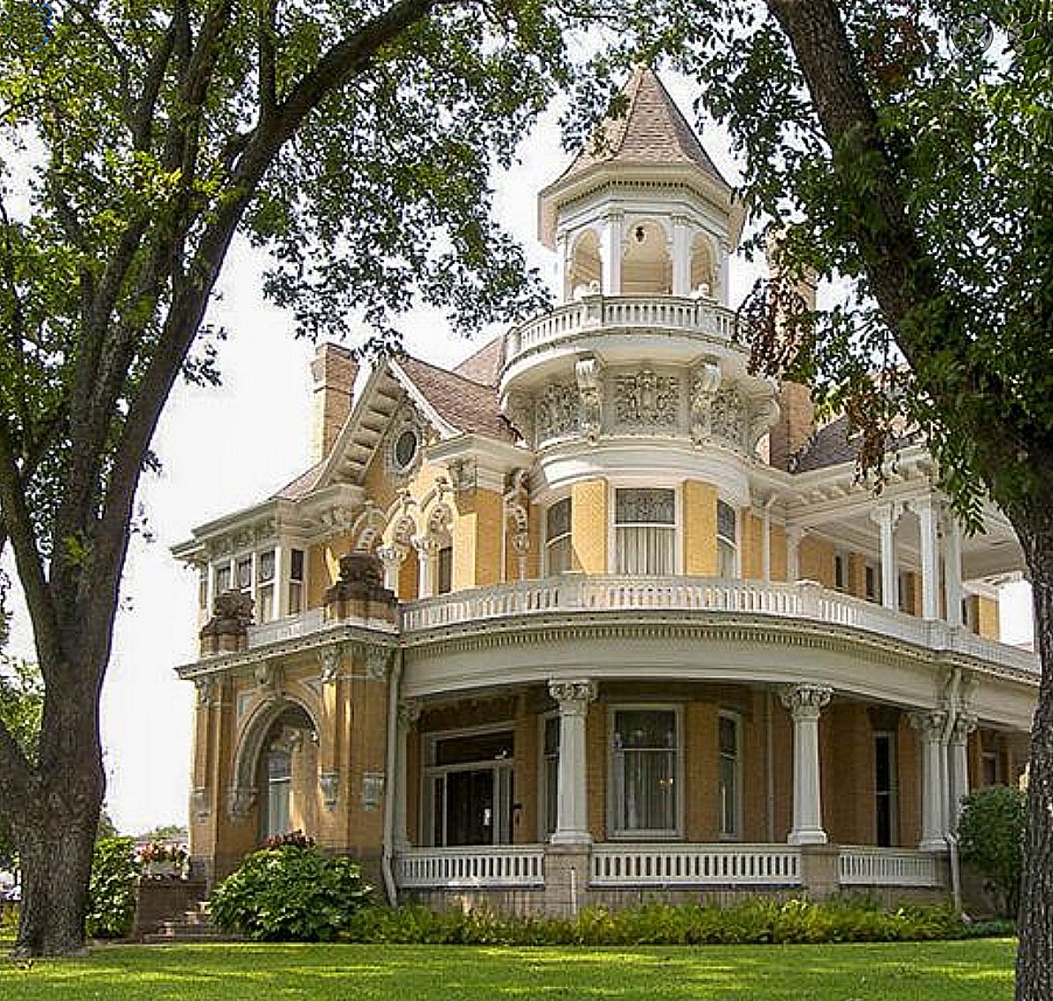 Solve house jigsaw puzzle online with 342 pieces