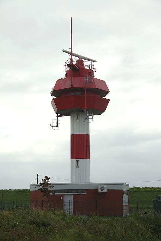 Solve Wybelsum Radar Station and Lighthouse jigsaw puzzle online with ...