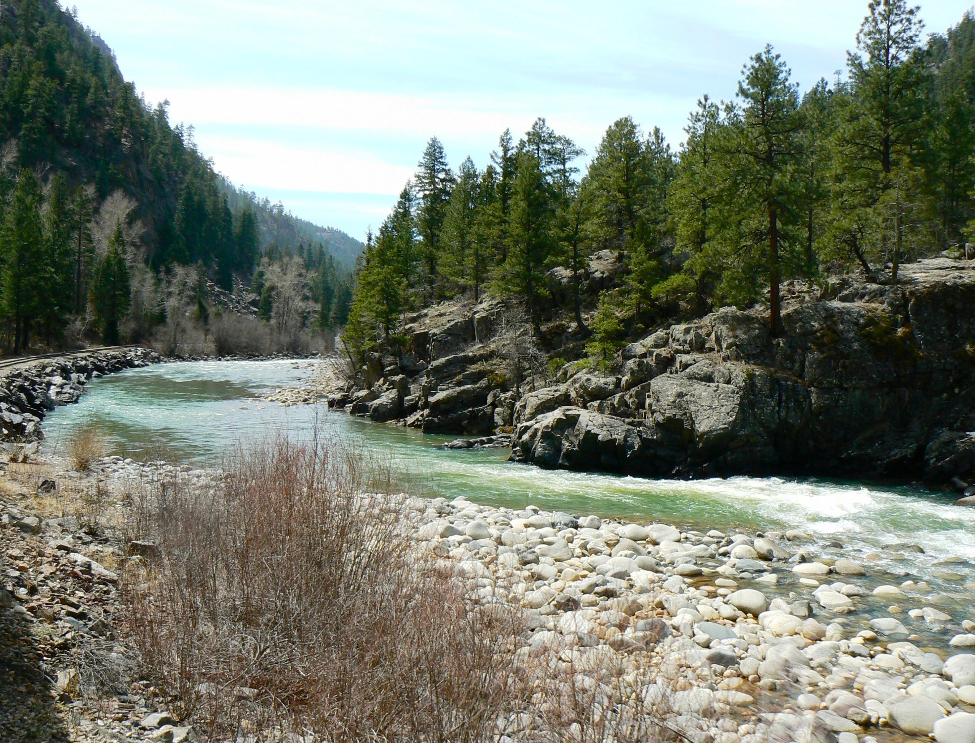 Solve River in Colorado jigsaw puzzle online with 154 pieces