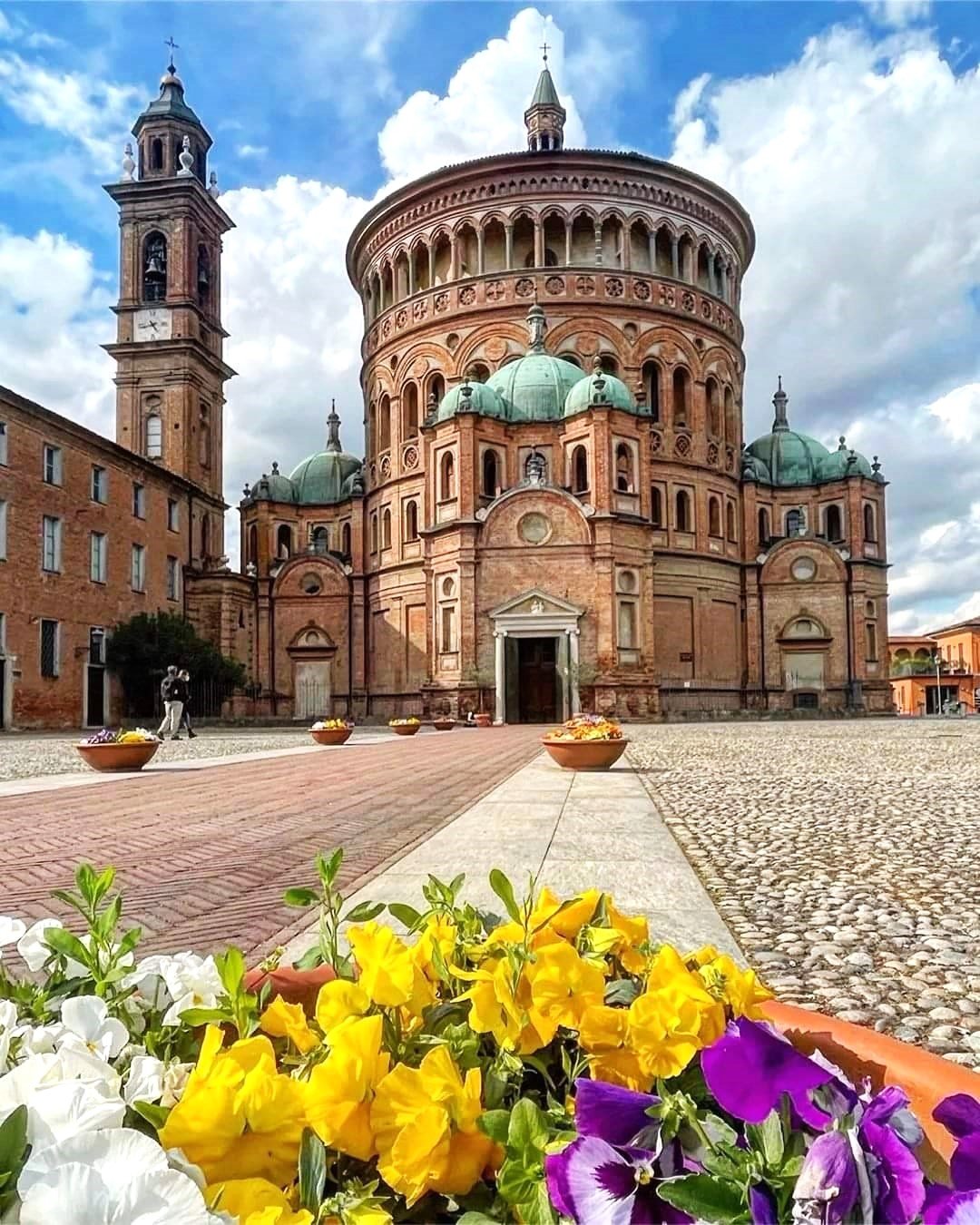 Solve Santuario Santa Maria della Croce - ITALIA jigsaw puzzle online ...