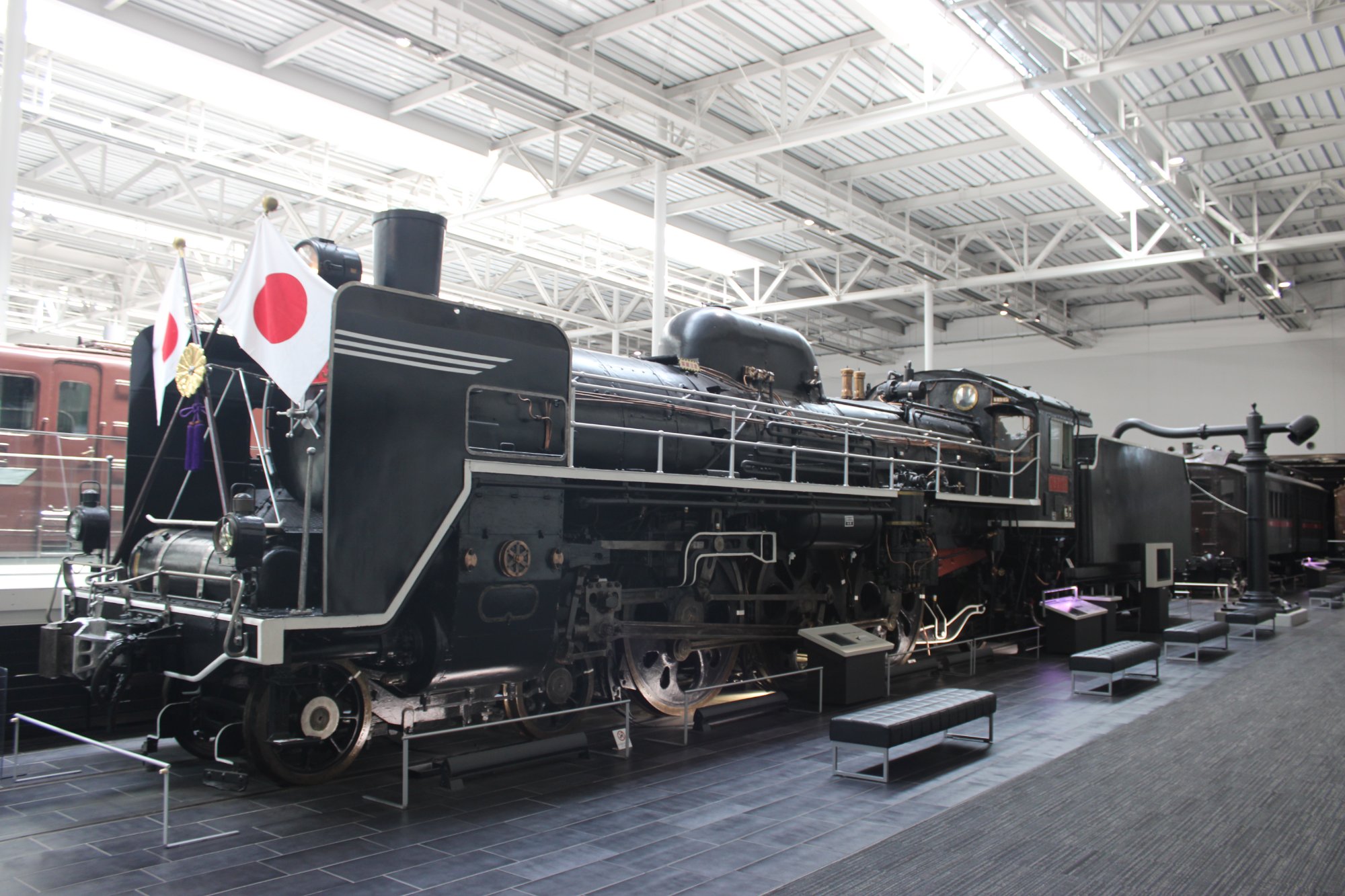 Solve JNR Class C57 Locomotive jigsaw puzzle online with 70 pieces