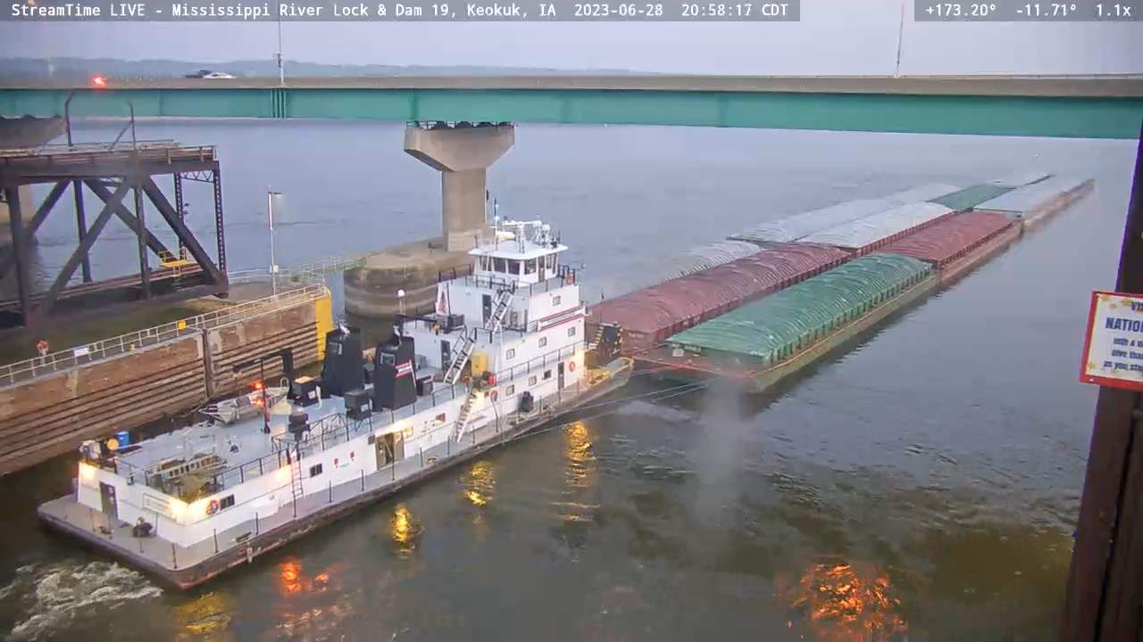 Solve Tom Behringer, Keokuk 6-28-23 jigsaw puzzle online with 66 pieces