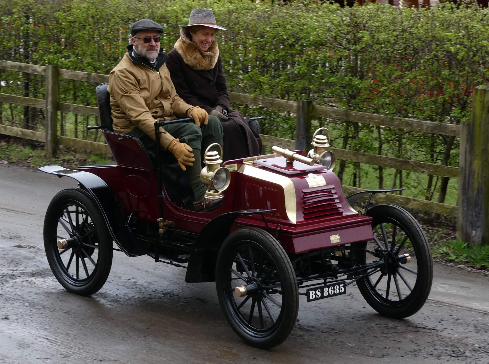 Solve 1903 Crest Crestmobile Runabout jigsaw puzzle online with 204 pieces