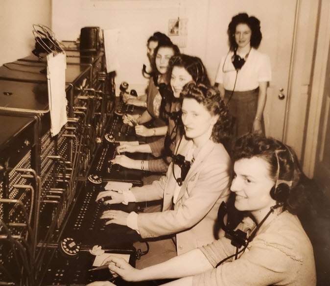 Solve Telephone switchboard in the early 1940's jigsaw puzzle online ...