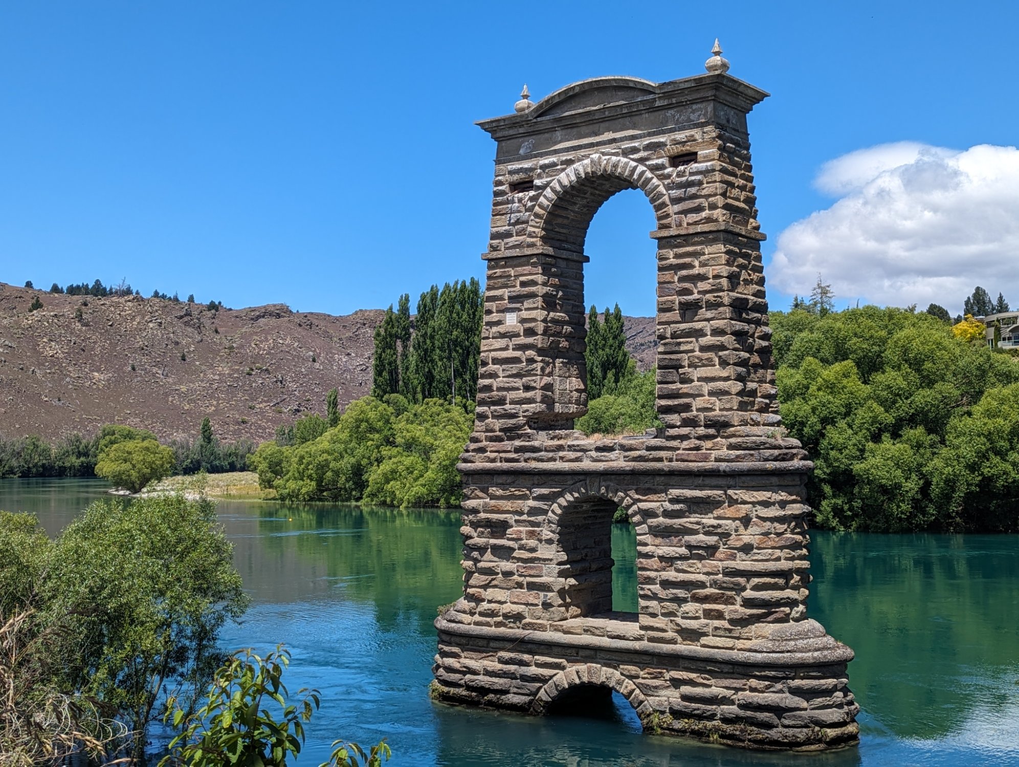 Solve bridge jigsaw puzzle online with 336 pieces