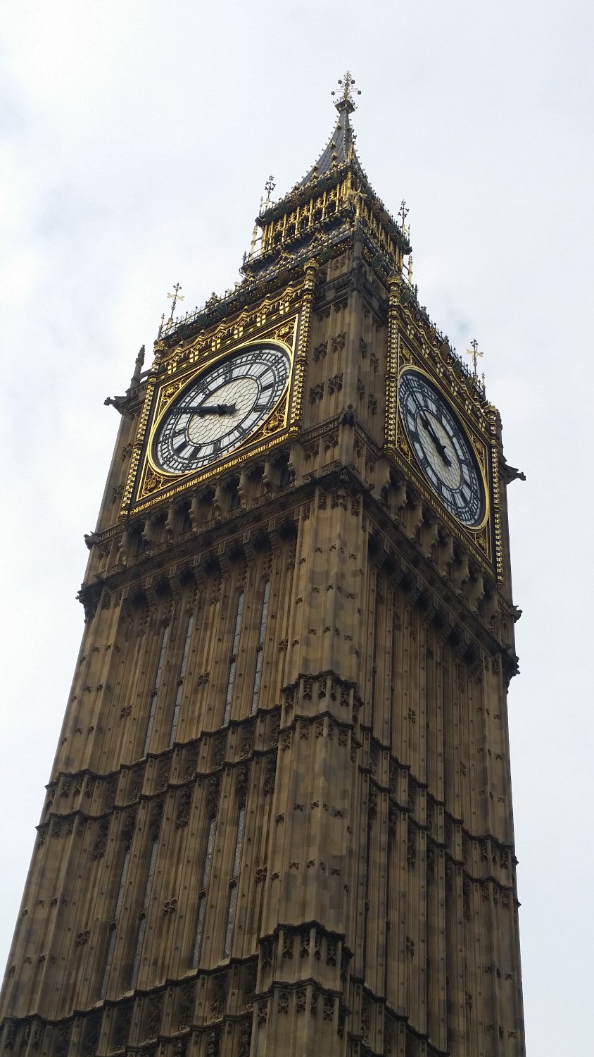 Solve Big Ben jigsaw puzzle online with 112 pieces