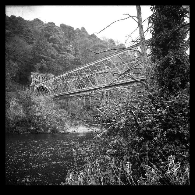 Solve Farmleigh Bridge, Dublin jigsaw puzzle online with 81 pieces